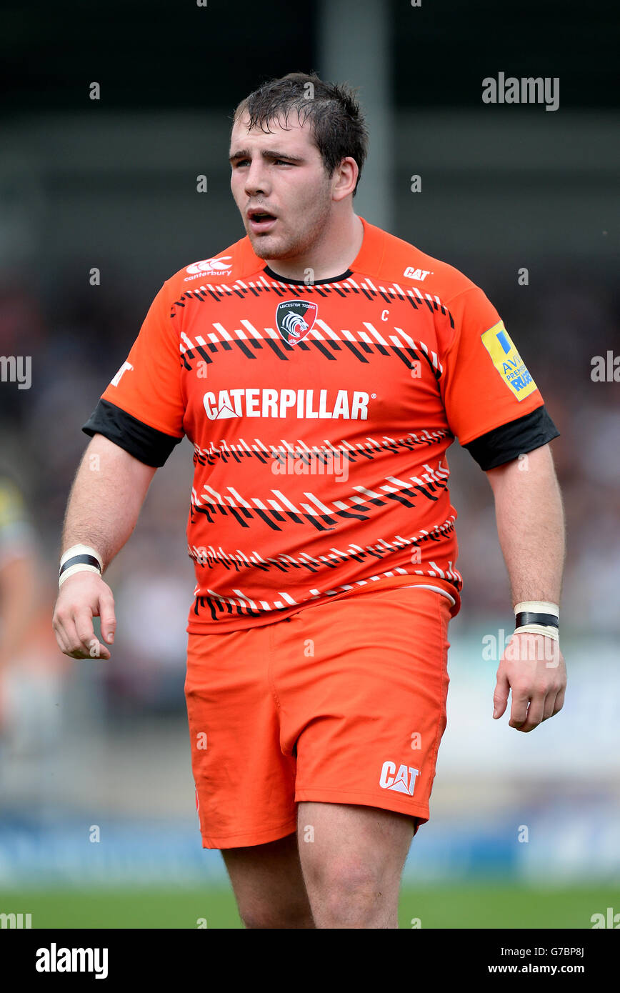 Balmain top hi-res stock photography and images - Alamy