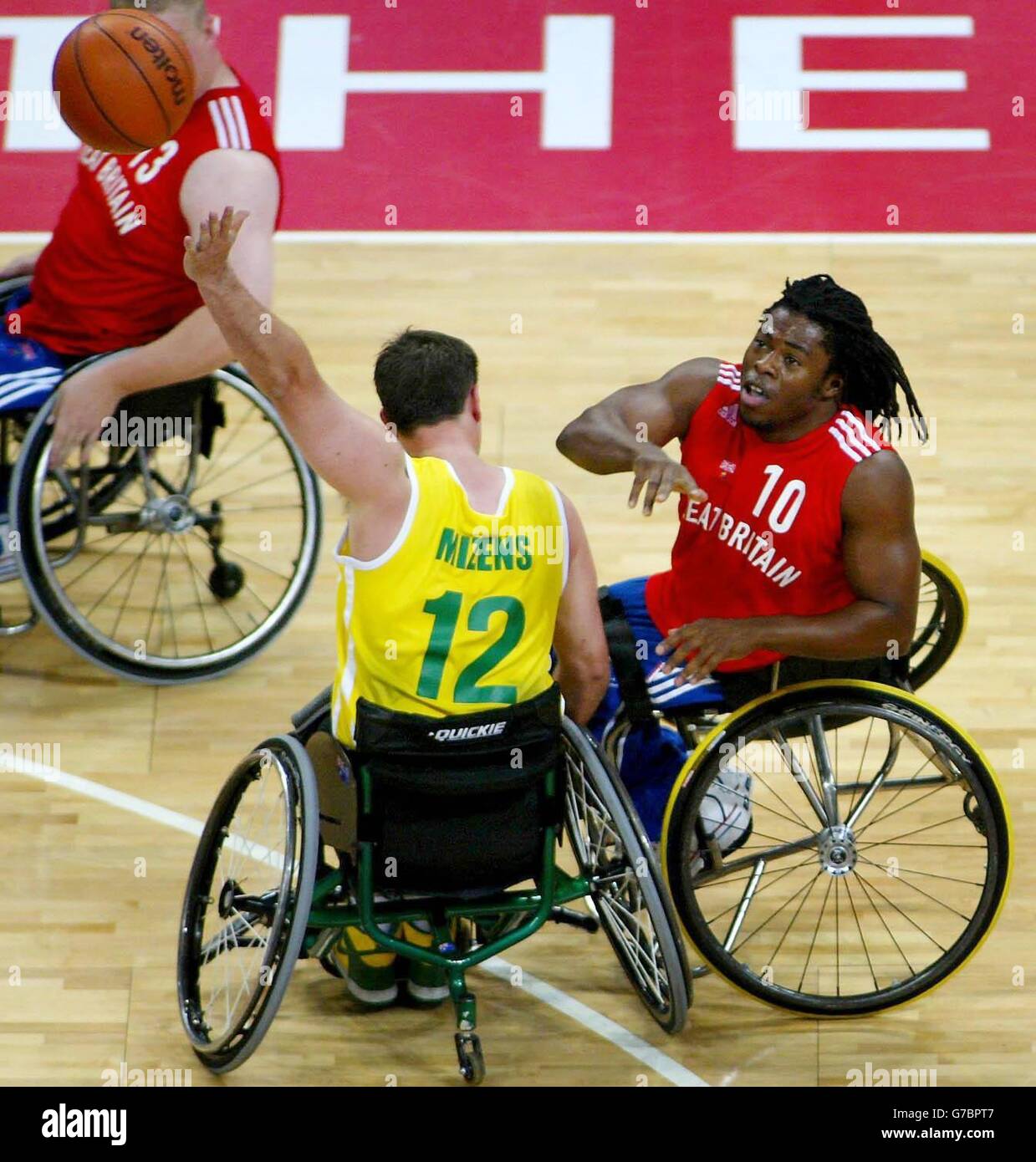 Ade adepitan paralympics hi-res stock photography and images - Alamy