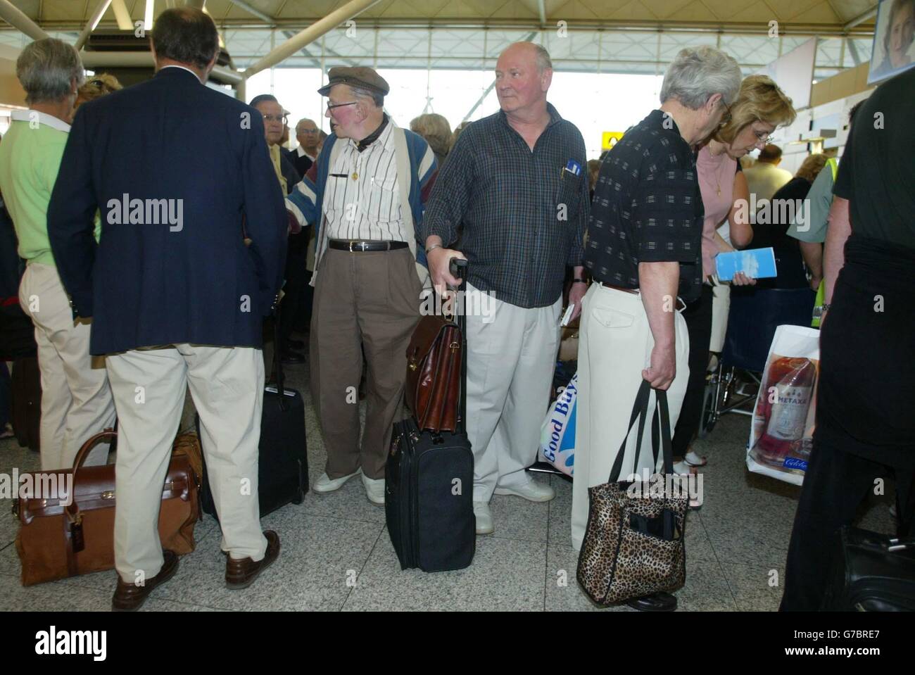 Passengers in raf transport hi-res stock photography and images - Alamy