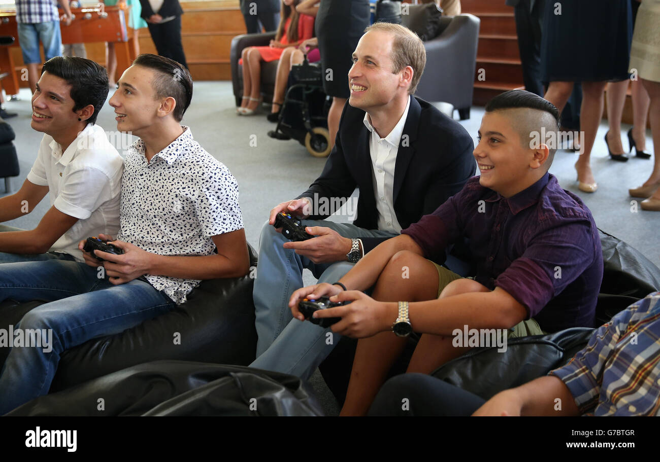 The Duke of Cambridge plays computer games as he visits the Agenzija ...