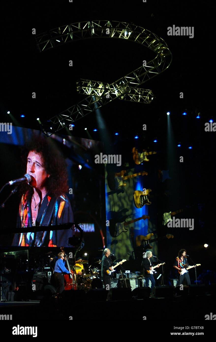 Brian may strat pack concert hi-res stock photography and images - Alamy