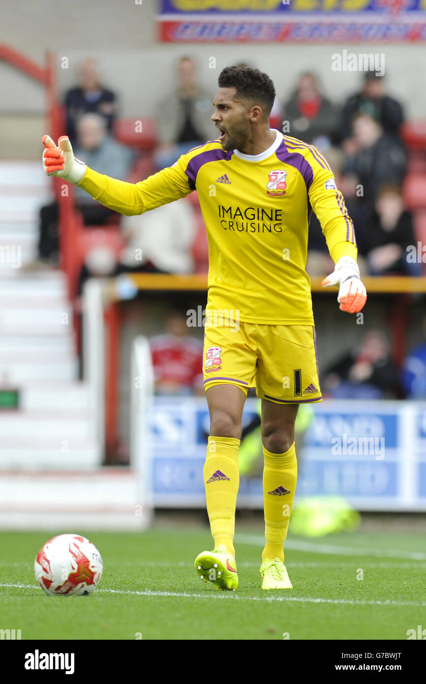 Swindon town goalkeeper wes foderingham hi-res stock photography and ...
