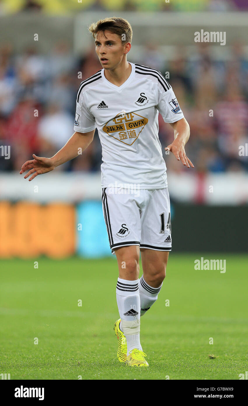 Swansea City's Tom Carroll during the Capital One Cup Second Round ...