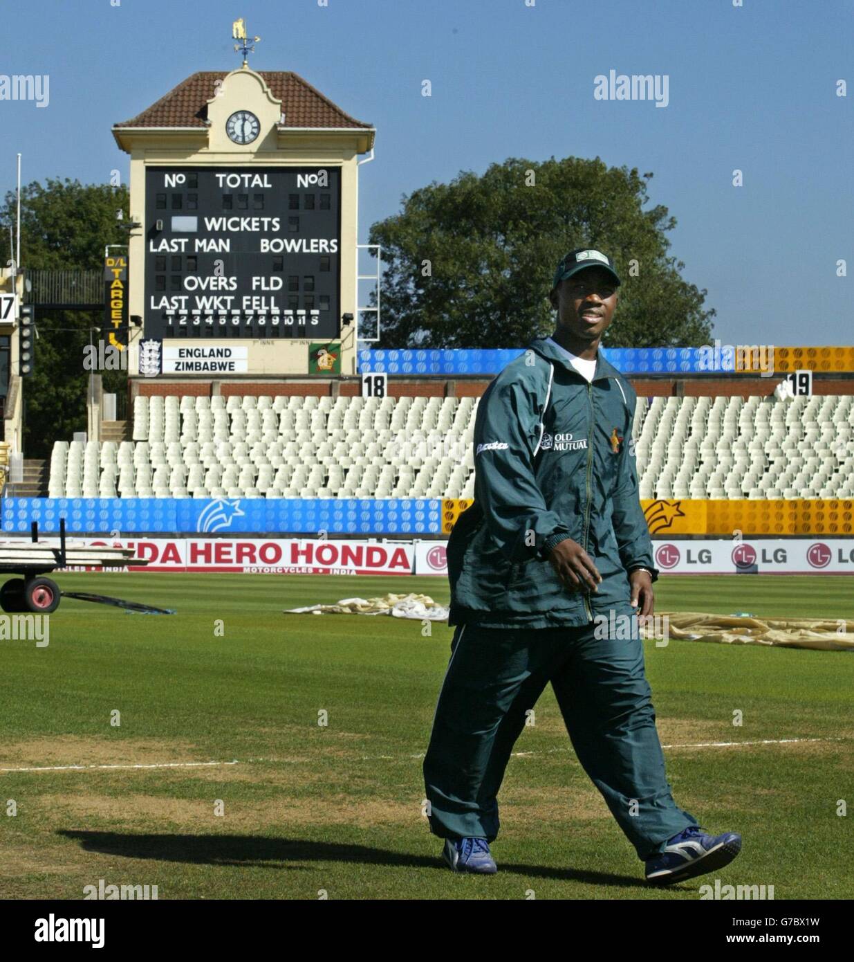 Zimbabwe's captain Tatenda Taibu Stock Photo - Alamy