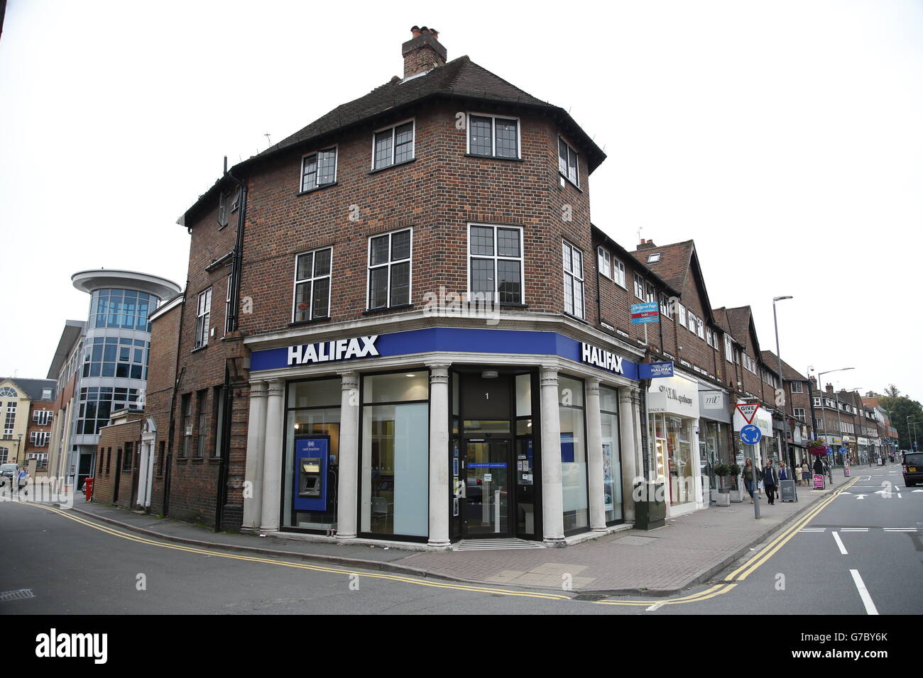 A Halifax branch in Beaconsfield, Buckinghamshire Stock Photo - Alamy