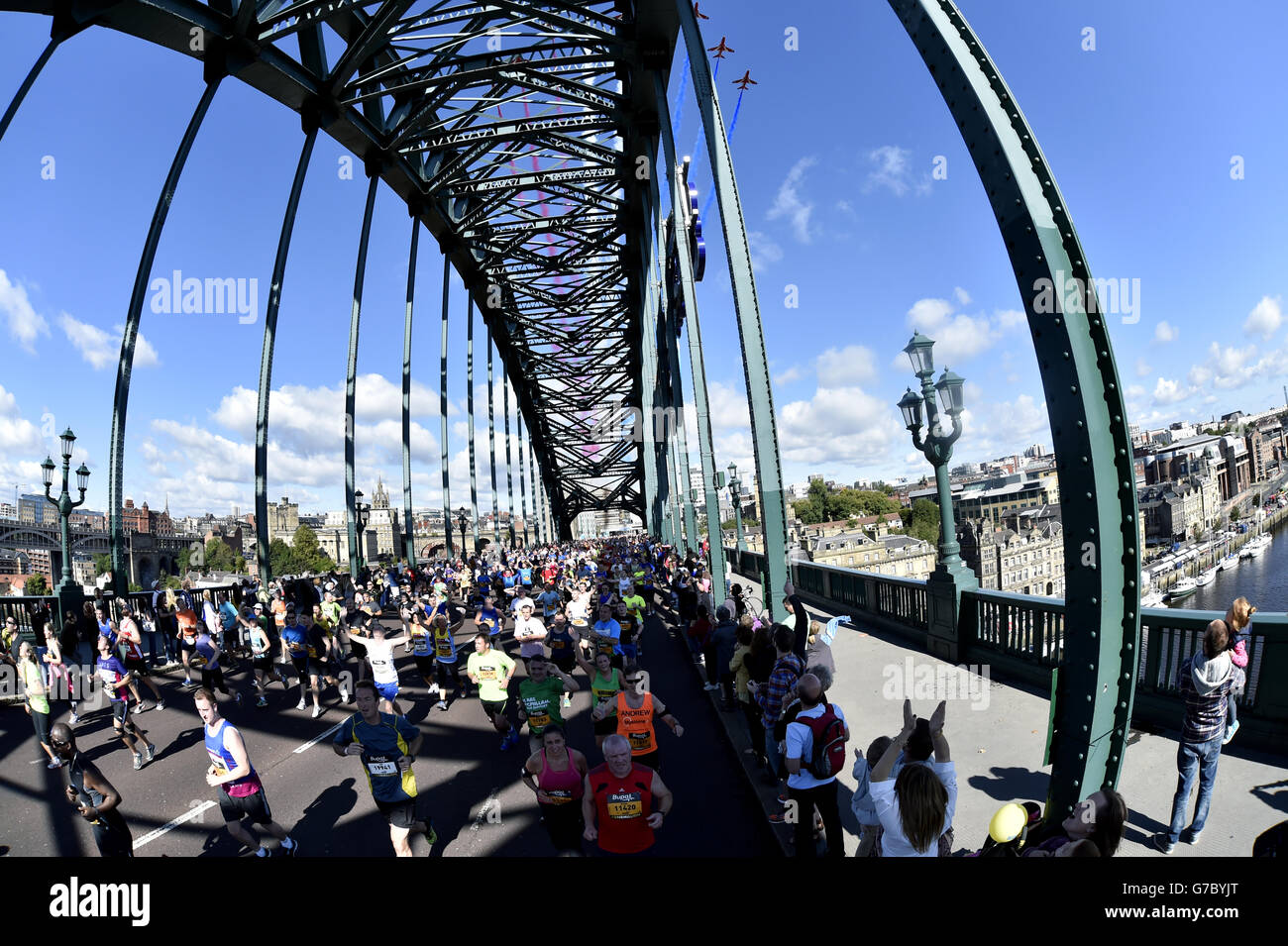 Red arrows fly over tyne bridge hi-res stock photography and images - Alamy