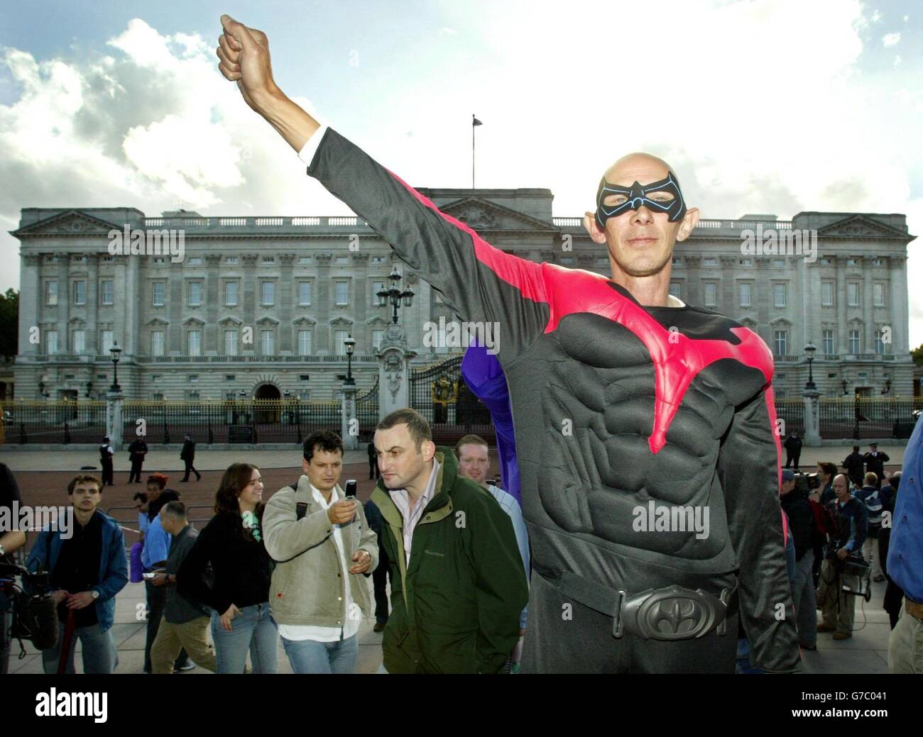 Mr pyke has scaled the central gate outside the palace hi-res stock ...