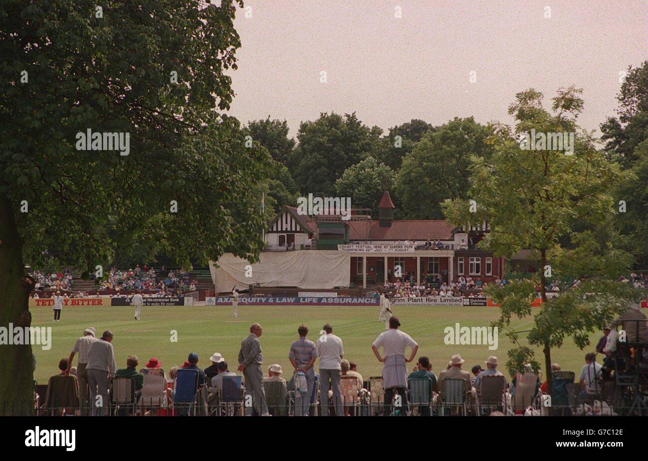 Cricket ... Chesterfied Cricket Club Stock Photo - Alamy