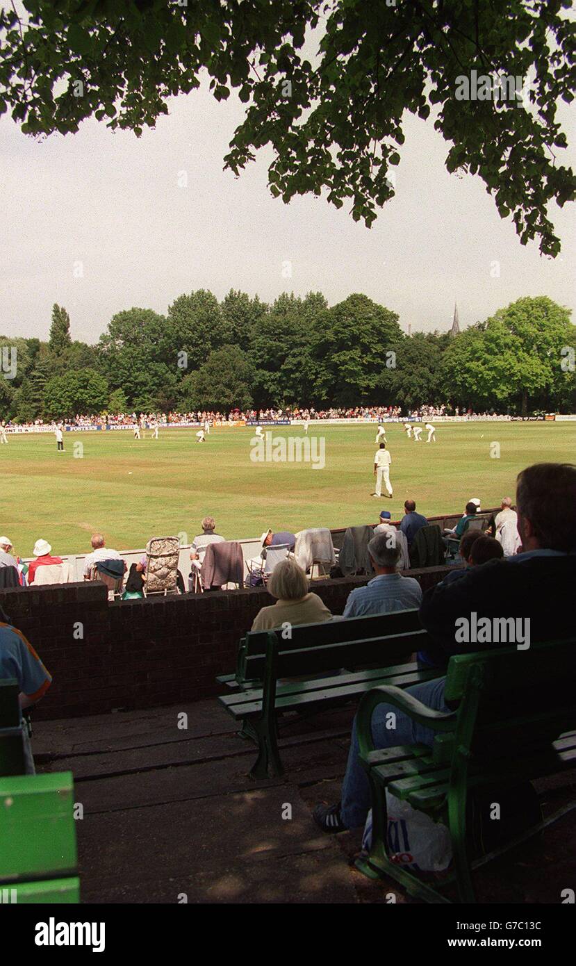 Chesterfied cricket club hi-res stock photography and images - Alamy