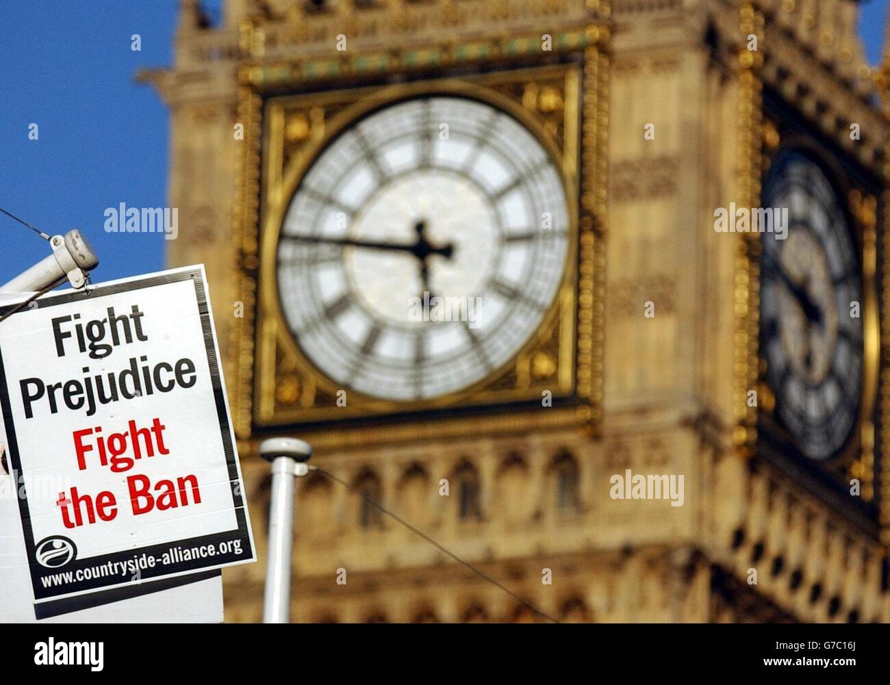 Pro Hunting Demonstration Stock Photo - Alamy