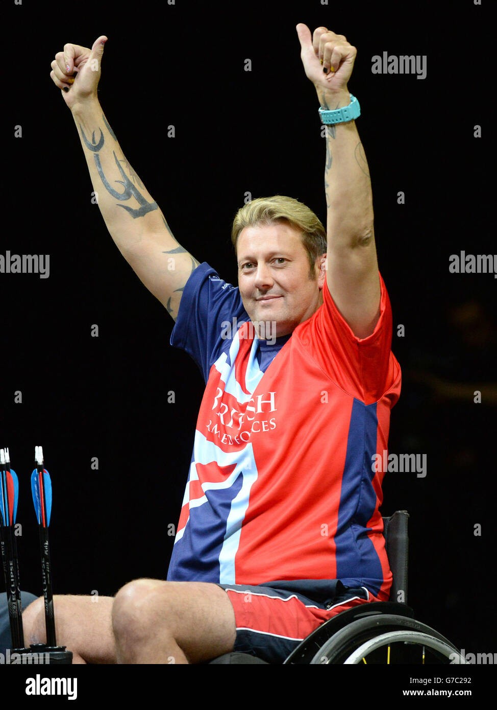 Michael hall archery hi-res stock photography and images - Alamy