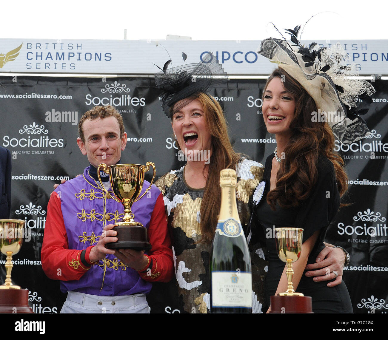 St leger trophy hi-res stock photography and images - Alamy