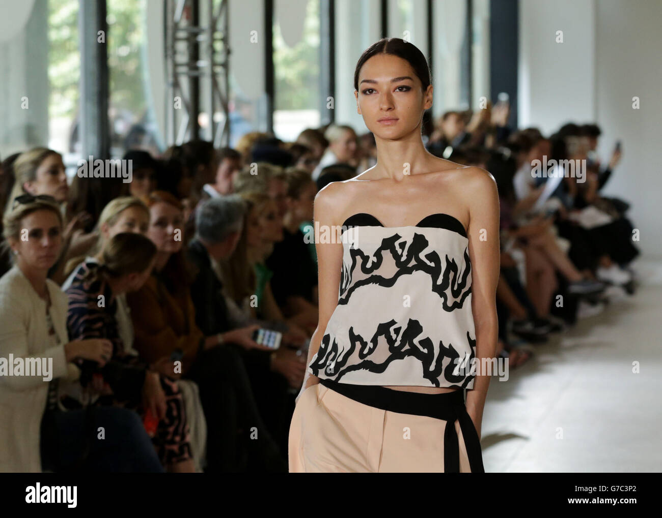 Issa Catwalk - London Fashion Week 2014 Stock Photo - Alamy