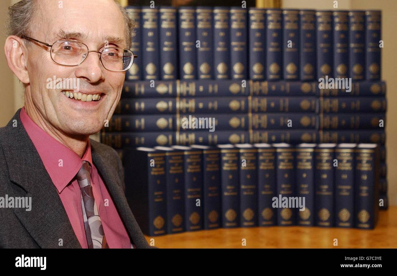 Most comprehensive Dictionary of National Biography on sale Stock Photo ...