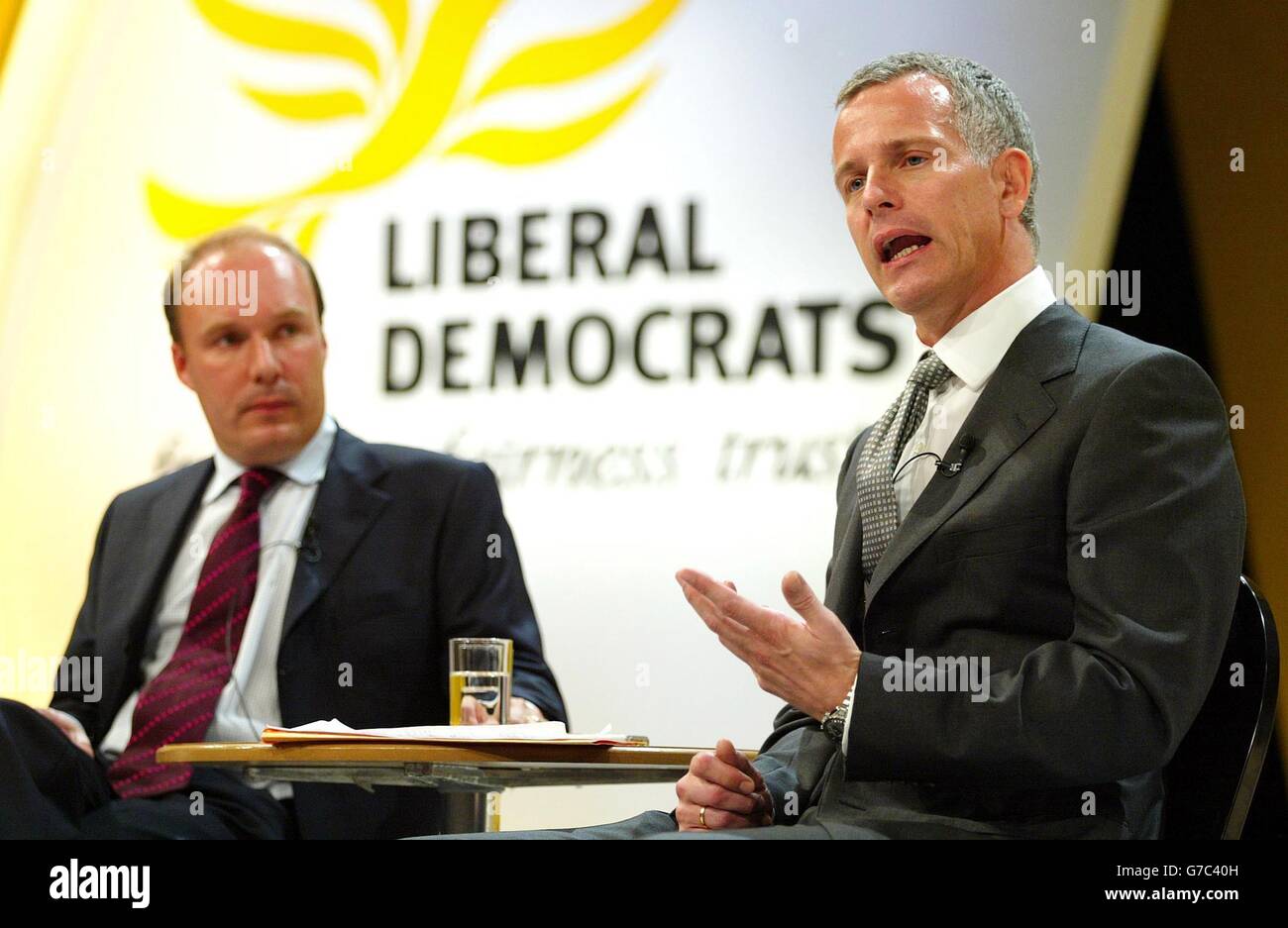 Brian paddick mark oaten hi-res stock photography and images - Alamy