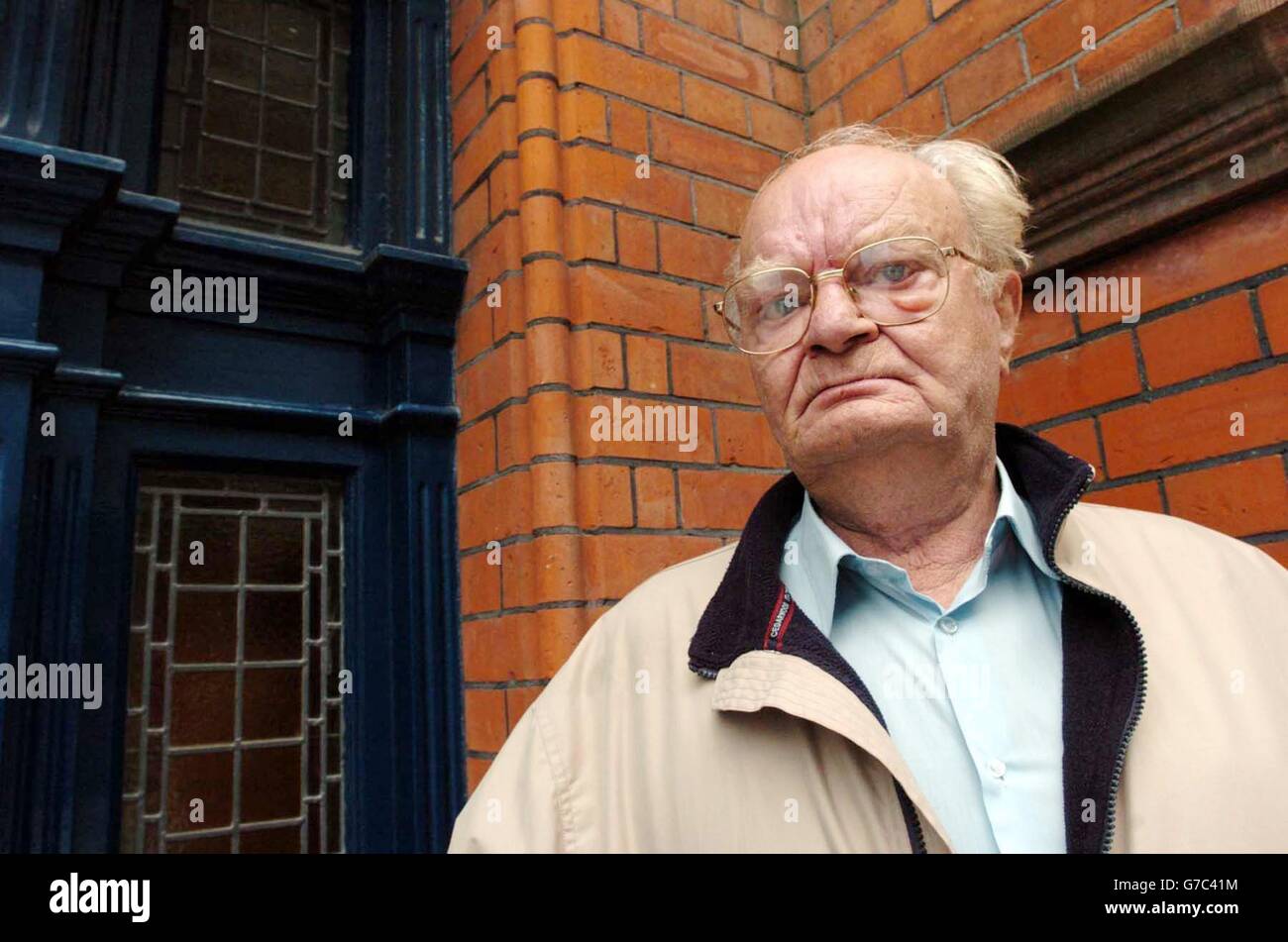 James doyle leaving the dublin coroners court hi-res stock photography ...