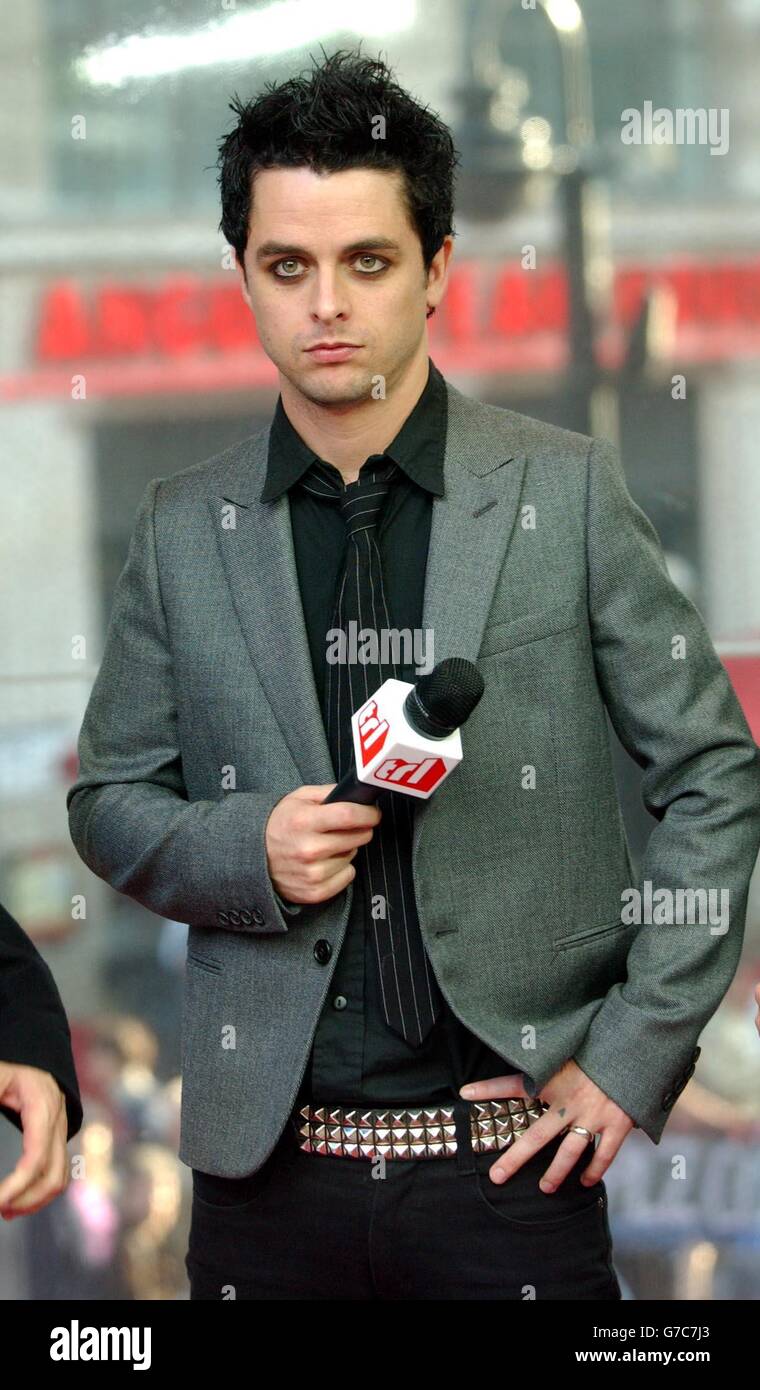 Billie Joe Armstrong Green Day Stock Photos & Billie Joe Armstrong ...