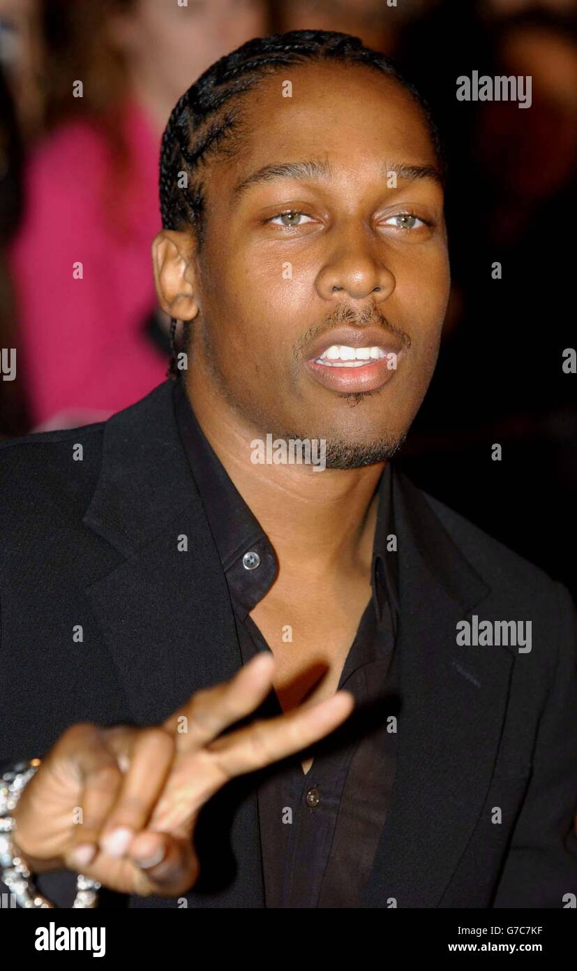 Singer Lemar arrives for the MOBO Awards 2004 (Music Of Black Origin ...
