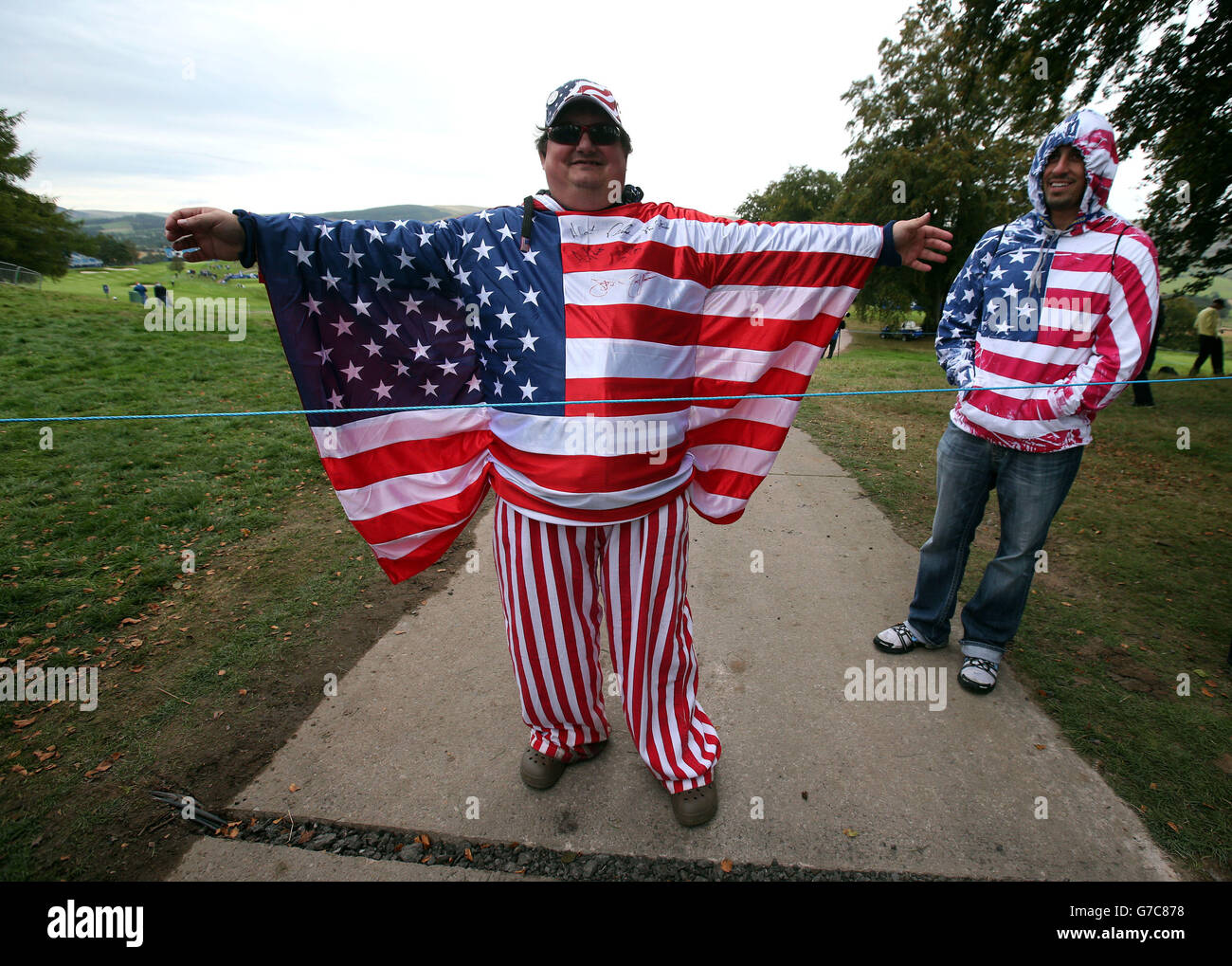 Team usa fans during practice session at gleneagles golf course hi-res ...