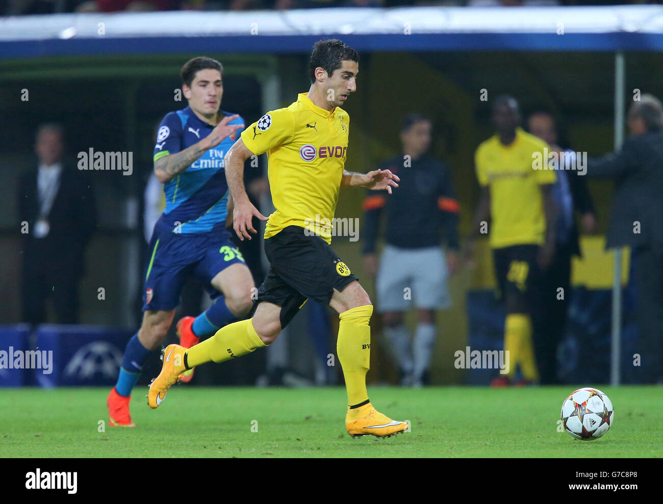 Soccer - UEFA Champions League - Group D - Borussia Dortmund v Arsenal ...