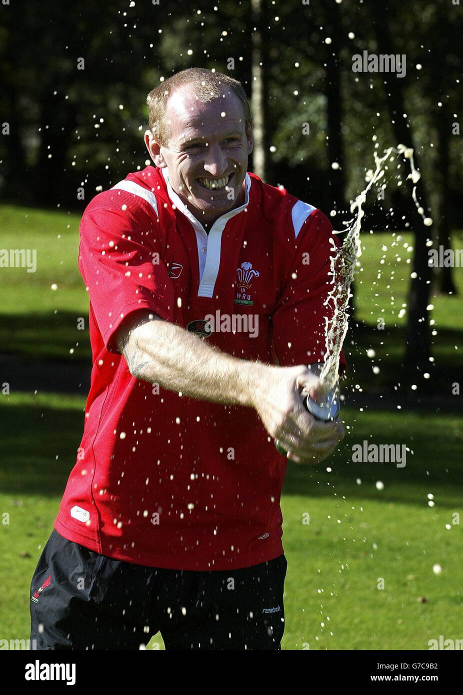 Sport rugby union news gareth thomas hi-res stock photography and ...