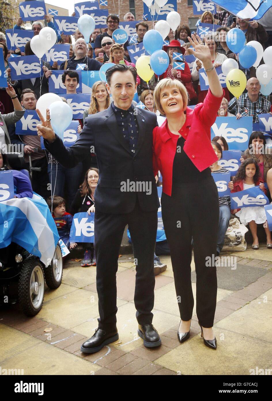Deputy First Minister of Scotland Nicola Sturgeon and actor Alan ...