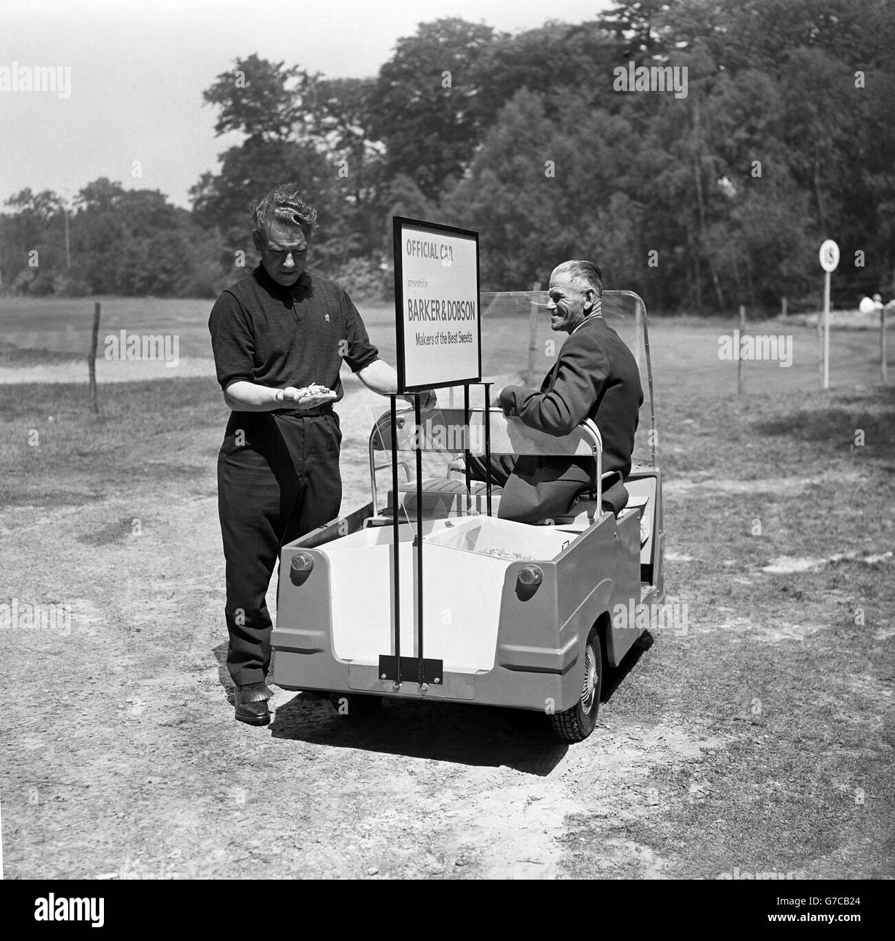 Golf - Dake Golf Tournament - Wentworth Golf Course. Harry Weetman ...