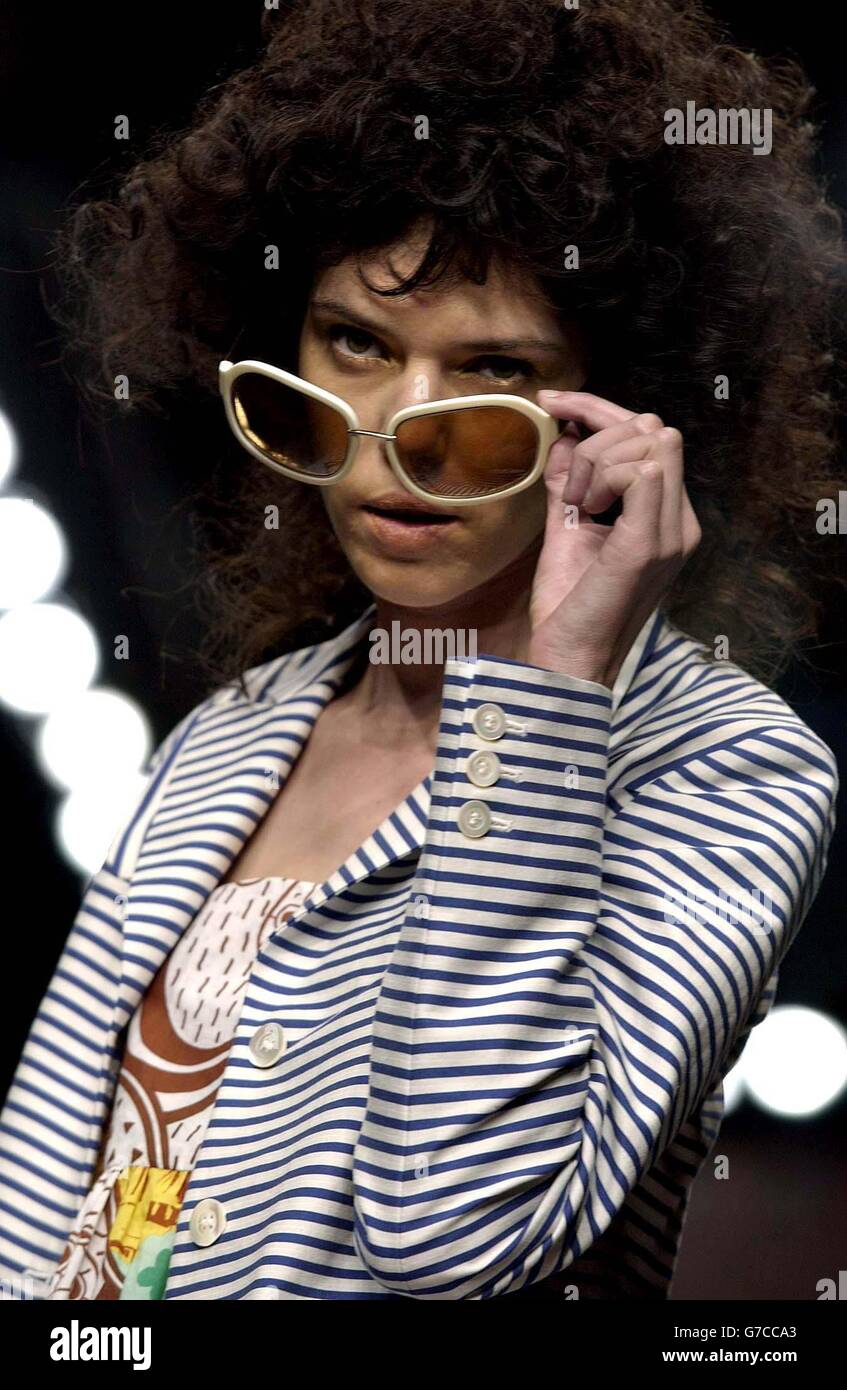A model on the catwalk during the London Fashion Week Spring/Summer ...