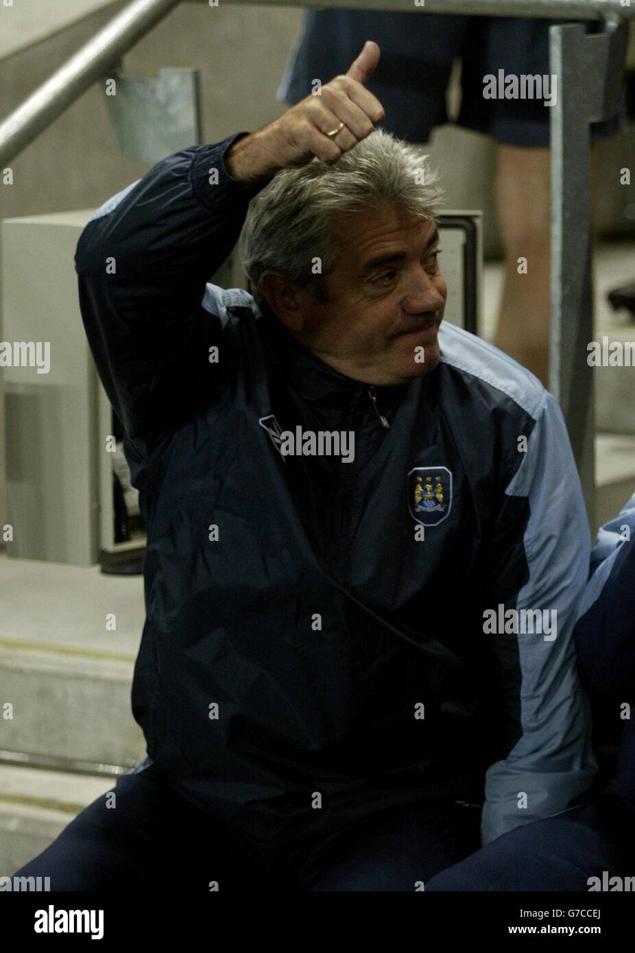 Football sitting thumbs up kevin keegan hi-res stock photography and ...