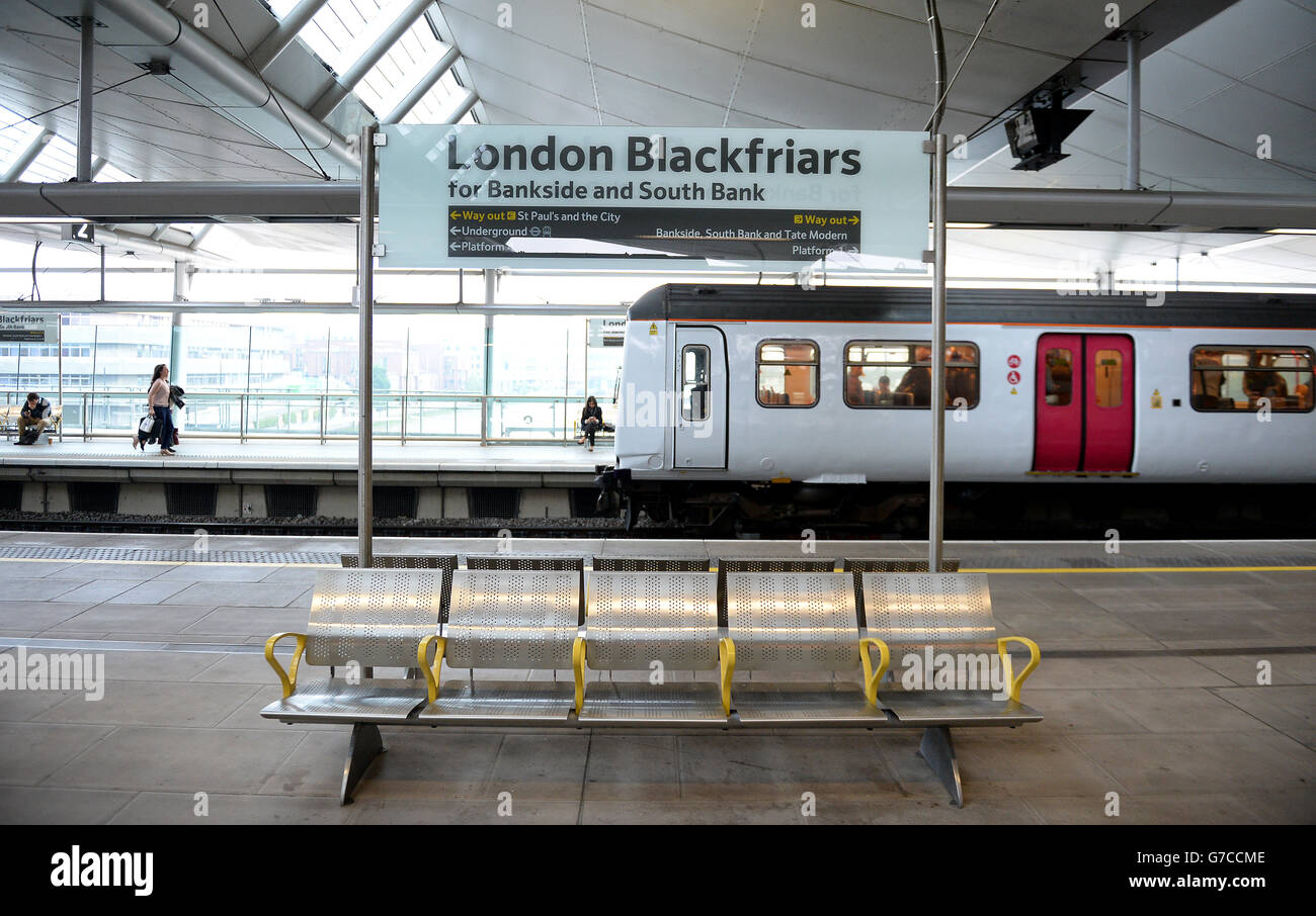 A train at a platform at Blackfriars Station, London, in the morning ...