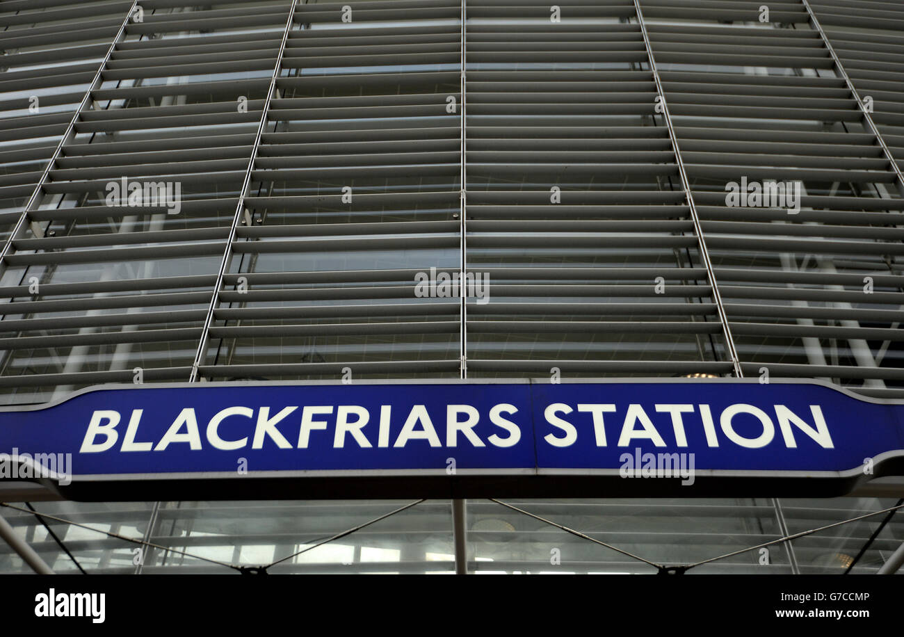 General view of a sign for Blackfriars Station, London Stock Photo - Alamy