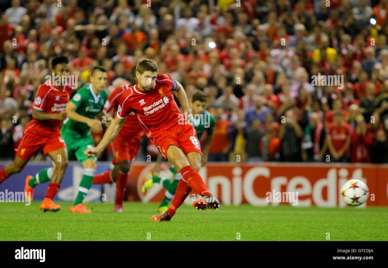 Gerrard winning goal champions league hi-res stock photography and ...