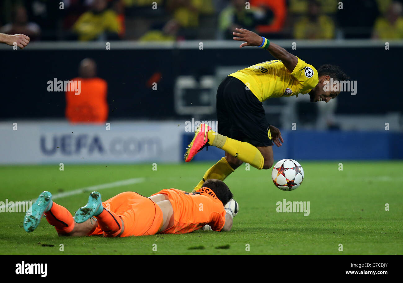 Soccer - UEFA Champions League - Group D - Borussia Dortmund v Arsenal ...
