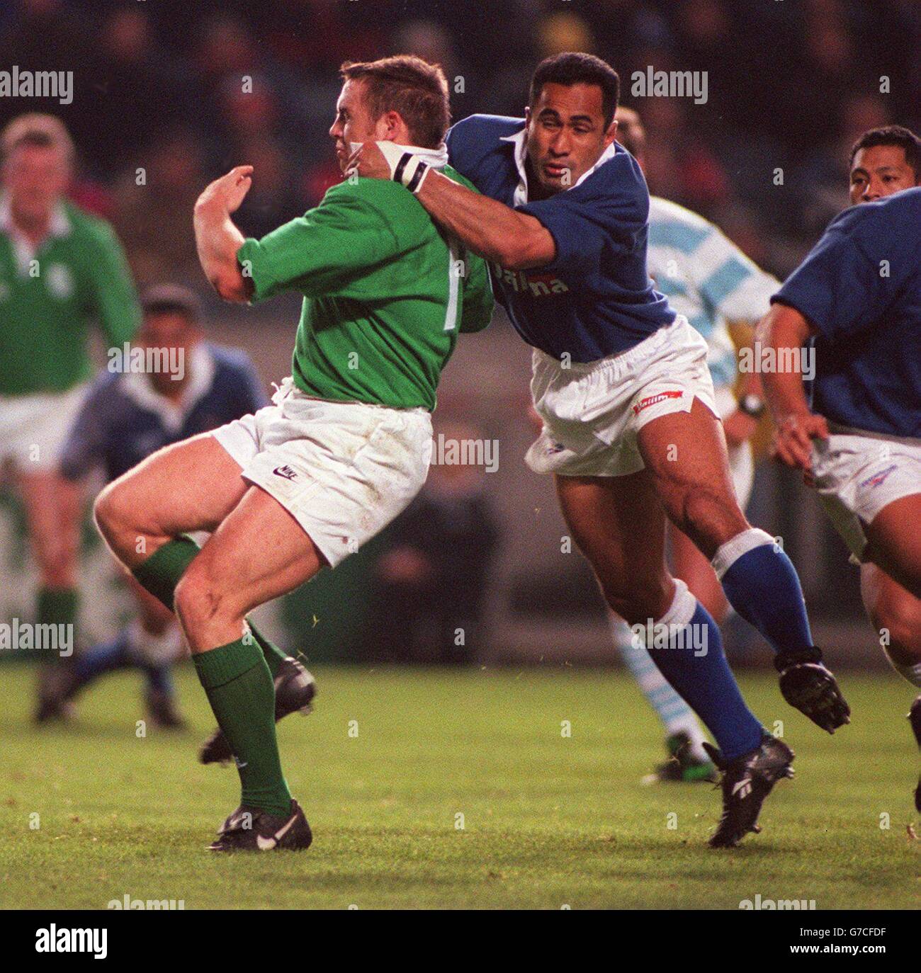 RUGBY - IRELAND v WESTERN SAMOA. Robert Henderson (Ireland) and ...