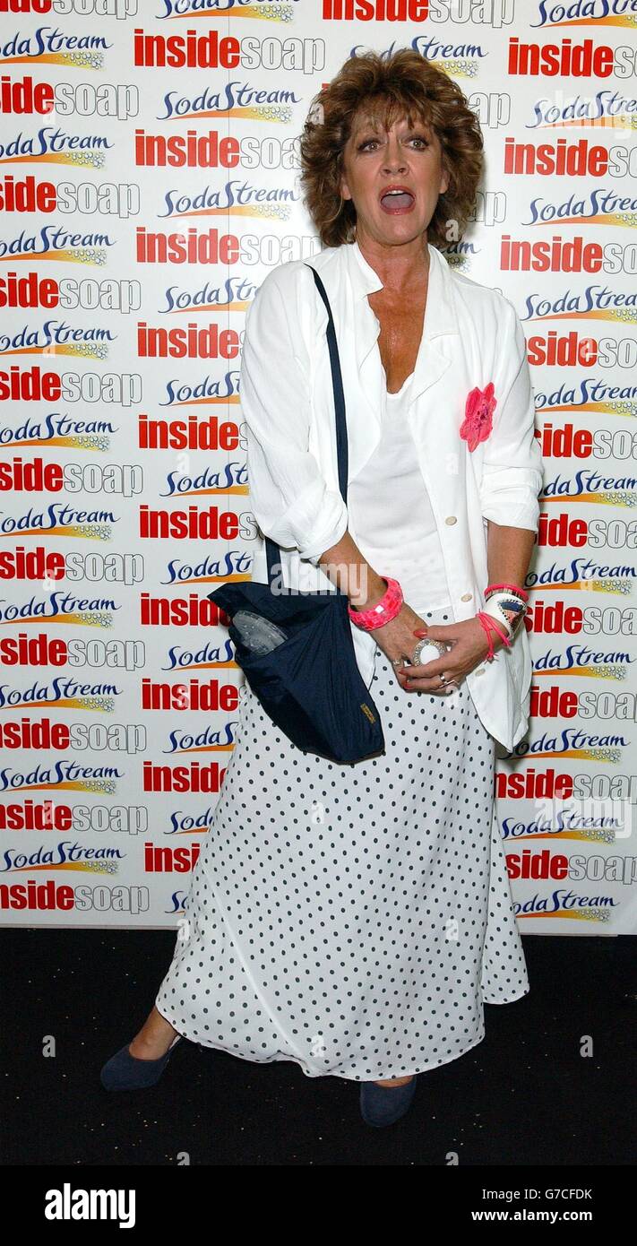 Actress amanda barrie hi-res stock photography and images - Alamy