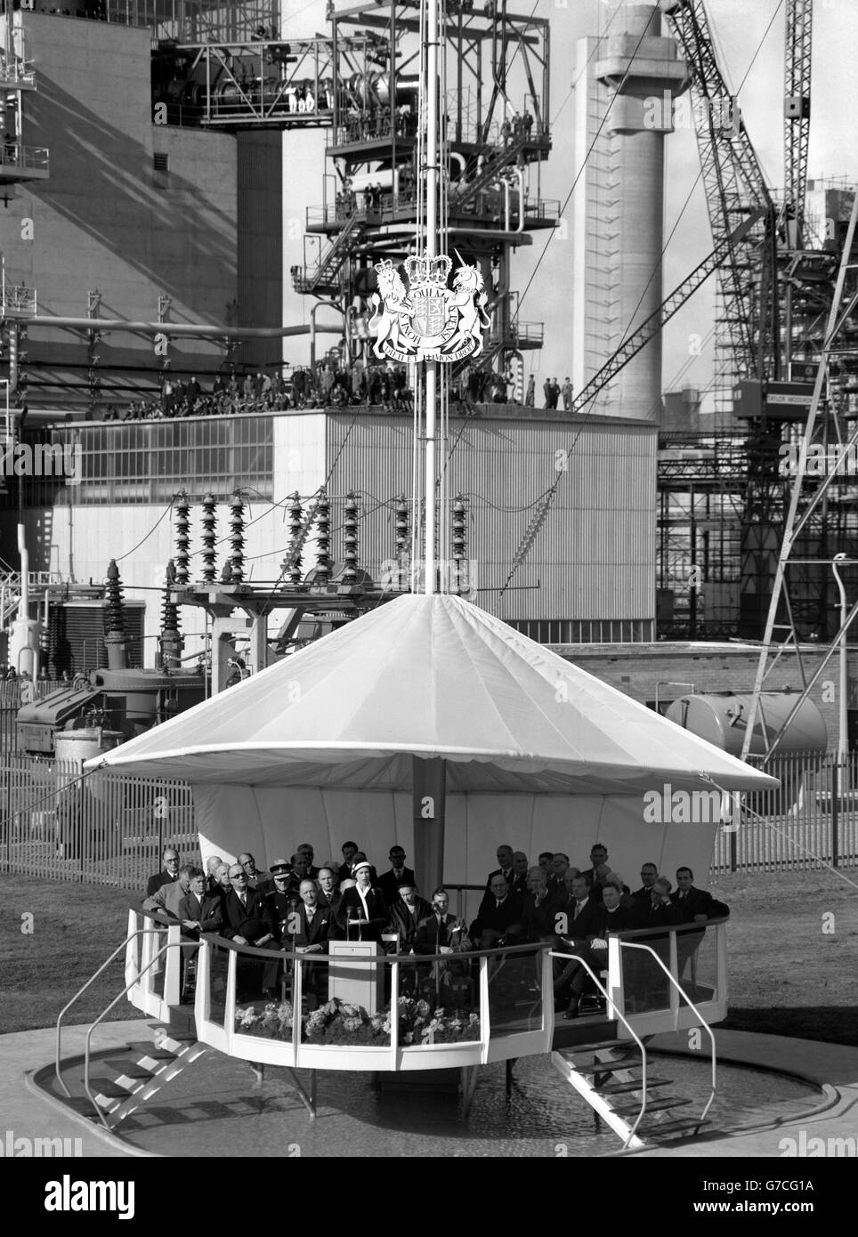 Queen elizabeth power station Black and White Stock Photos & Images - Alamy