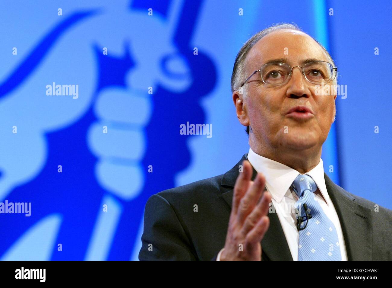 The Leader of the Conservative Party Michael Howard, delivers his ...