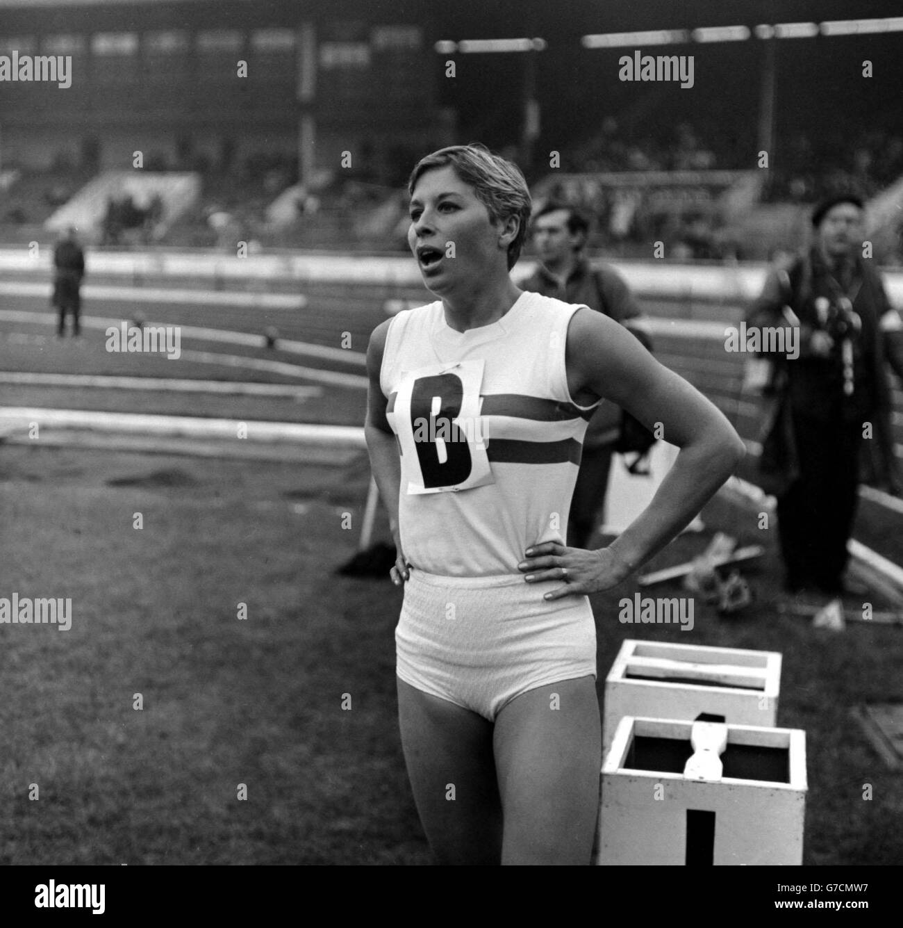 200 metres and 80 metres hurdles athlete hi-res stock photography and ...