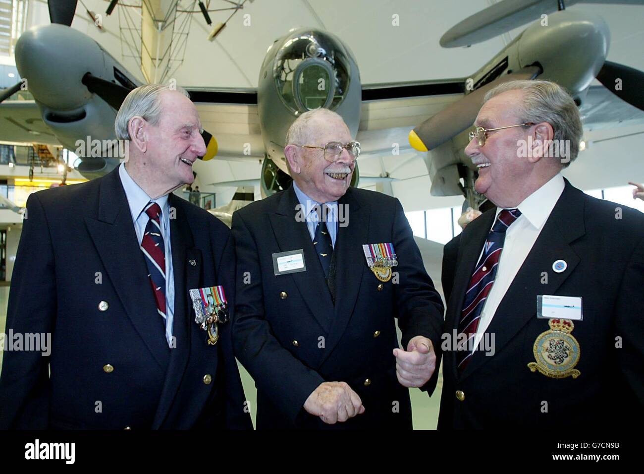 Aircrew aviation hi-res stock photography and images - Alamy