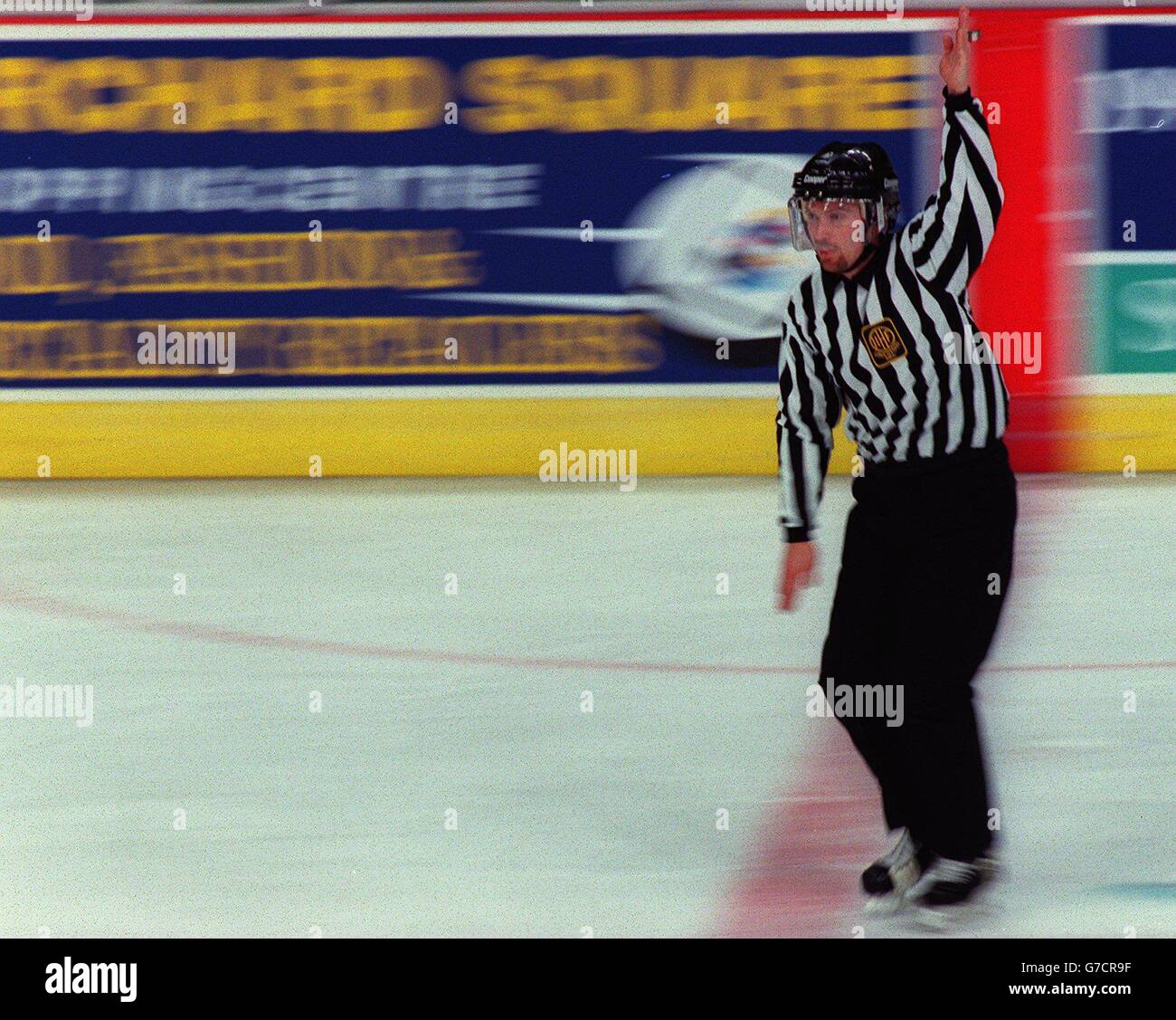 Ice Hockey ... Great Britain v Slovenia. Referee, Tor Hansen Stock ...