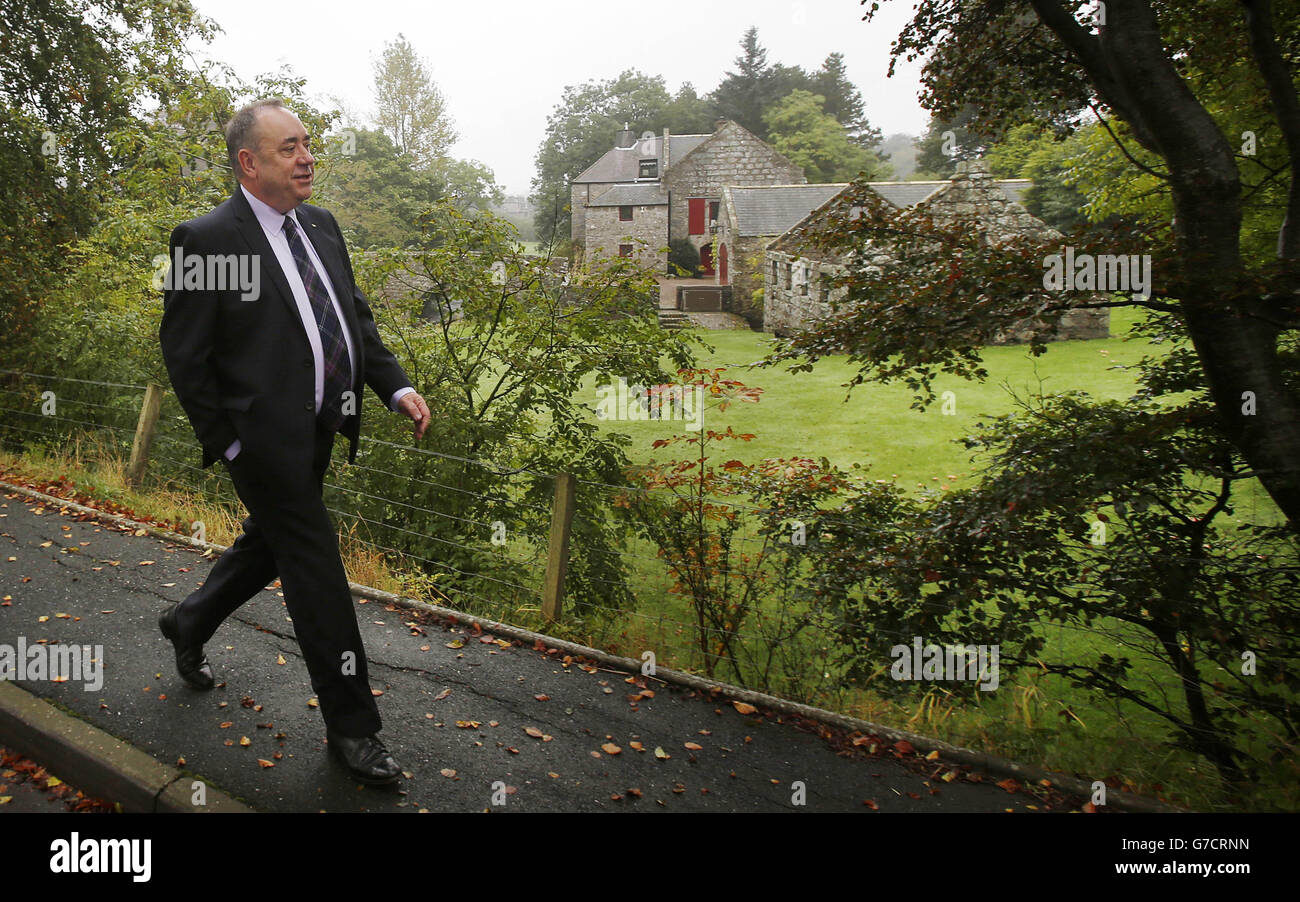 Scottish First Minister Alex Salmond outside his home in Strichen ...
