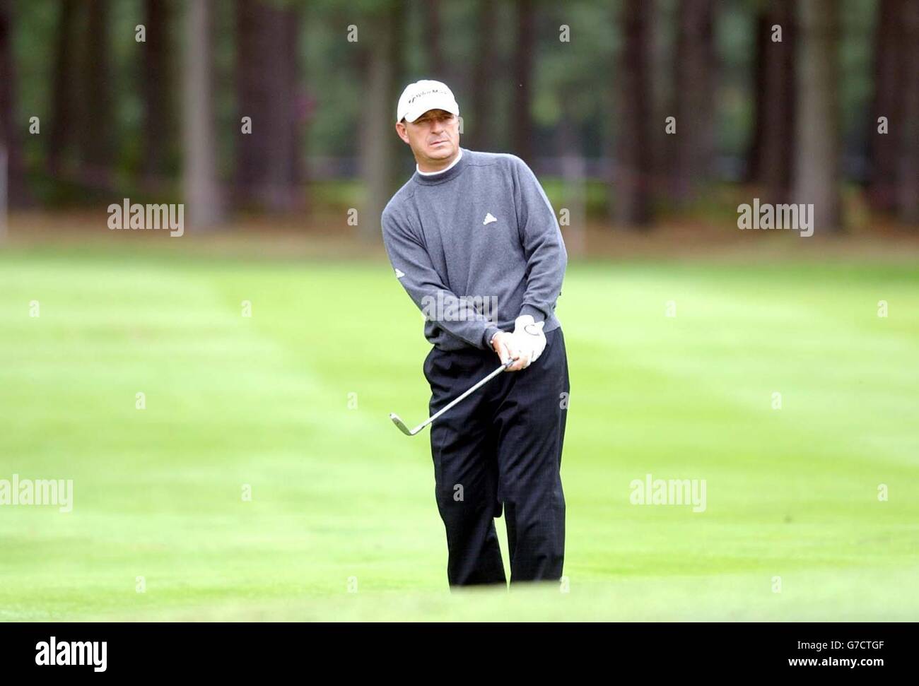 Gary emerson hits off fairway hi-res stock photography and images - Alamy