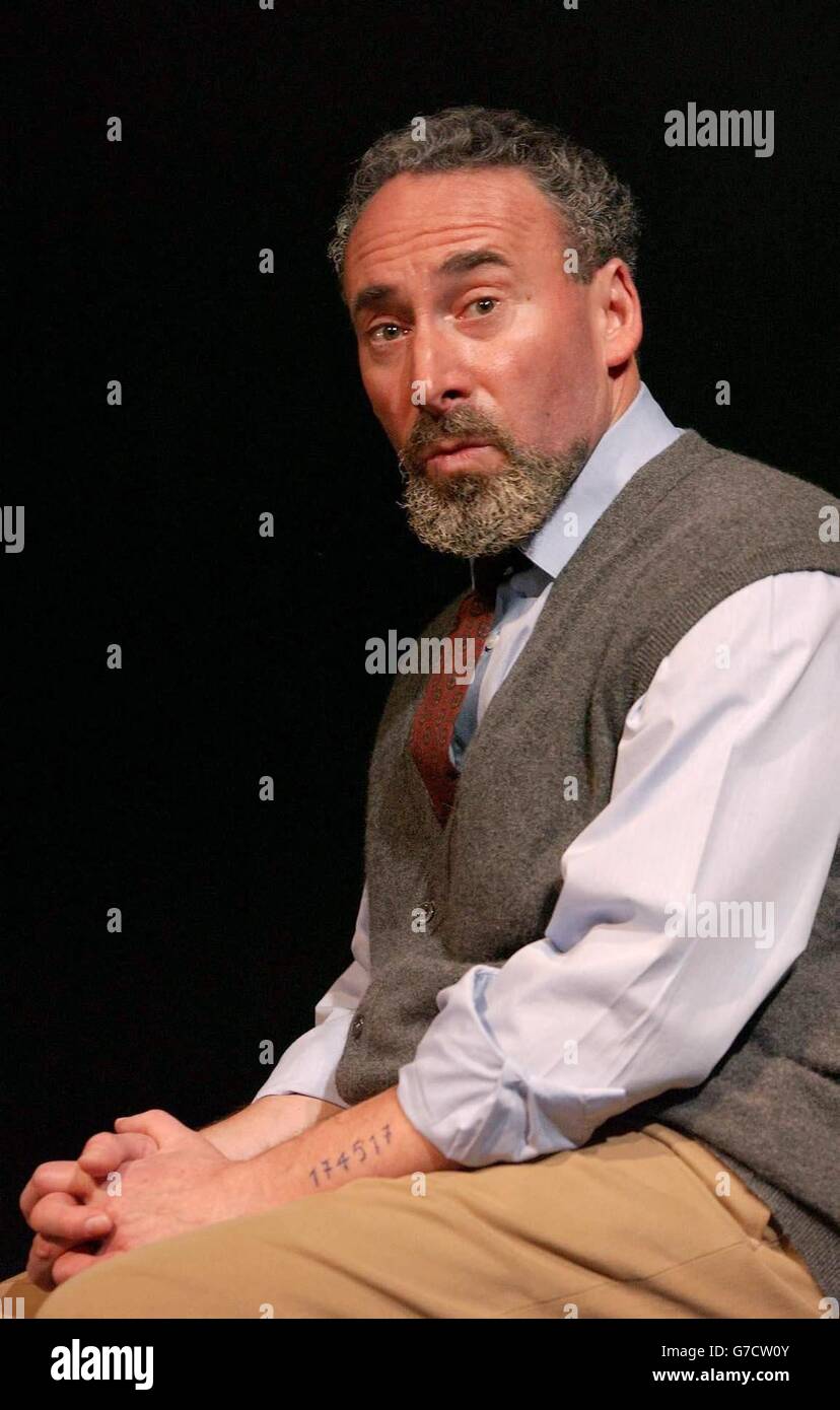 Antony sher hi-res stock photography and images - Alamy