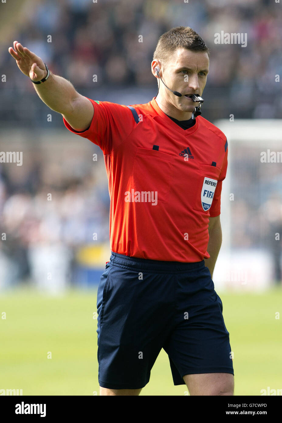 Referee Steven Mclean High Resolution Stock Photography and Images - Alamy
