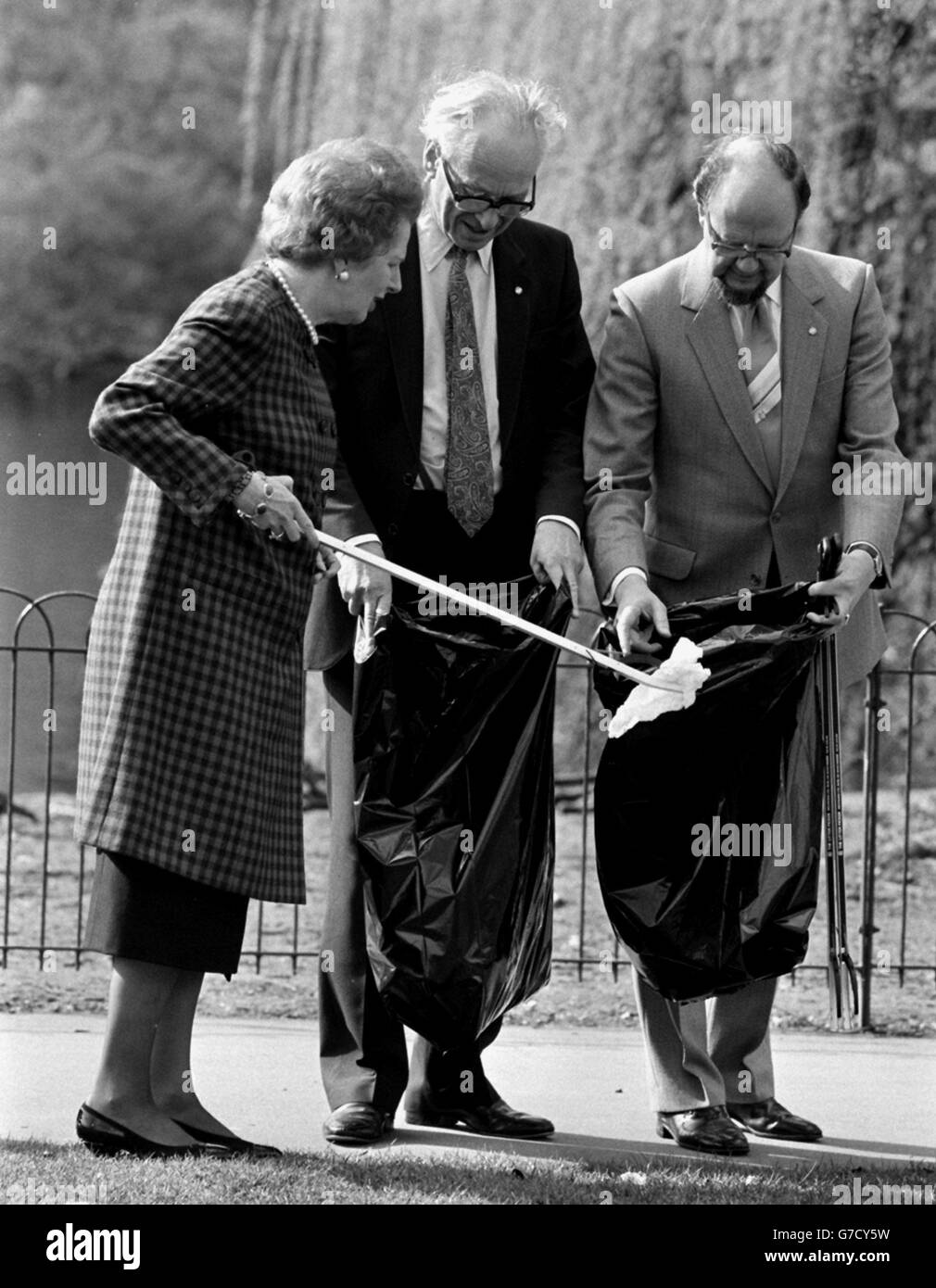 Prime Minister Margaret Thatcher goes litter-picking in St. James's ...