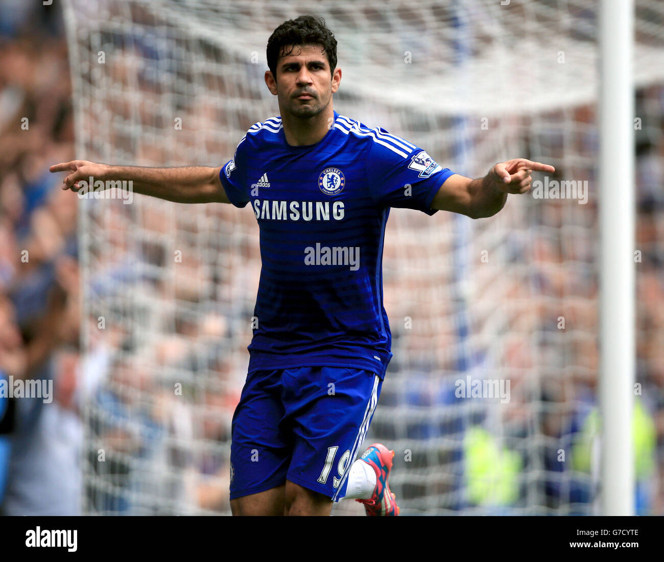Diego costa chelsea celebrates scoring hi-res stock photography and ...