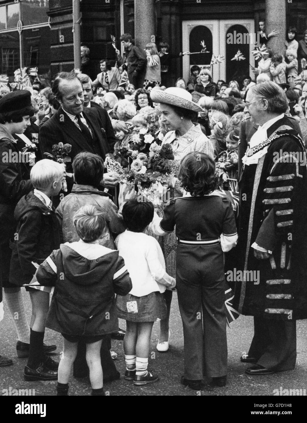 Royalty - Queen Elizabeth II - Derby Stock Photo - Alamy