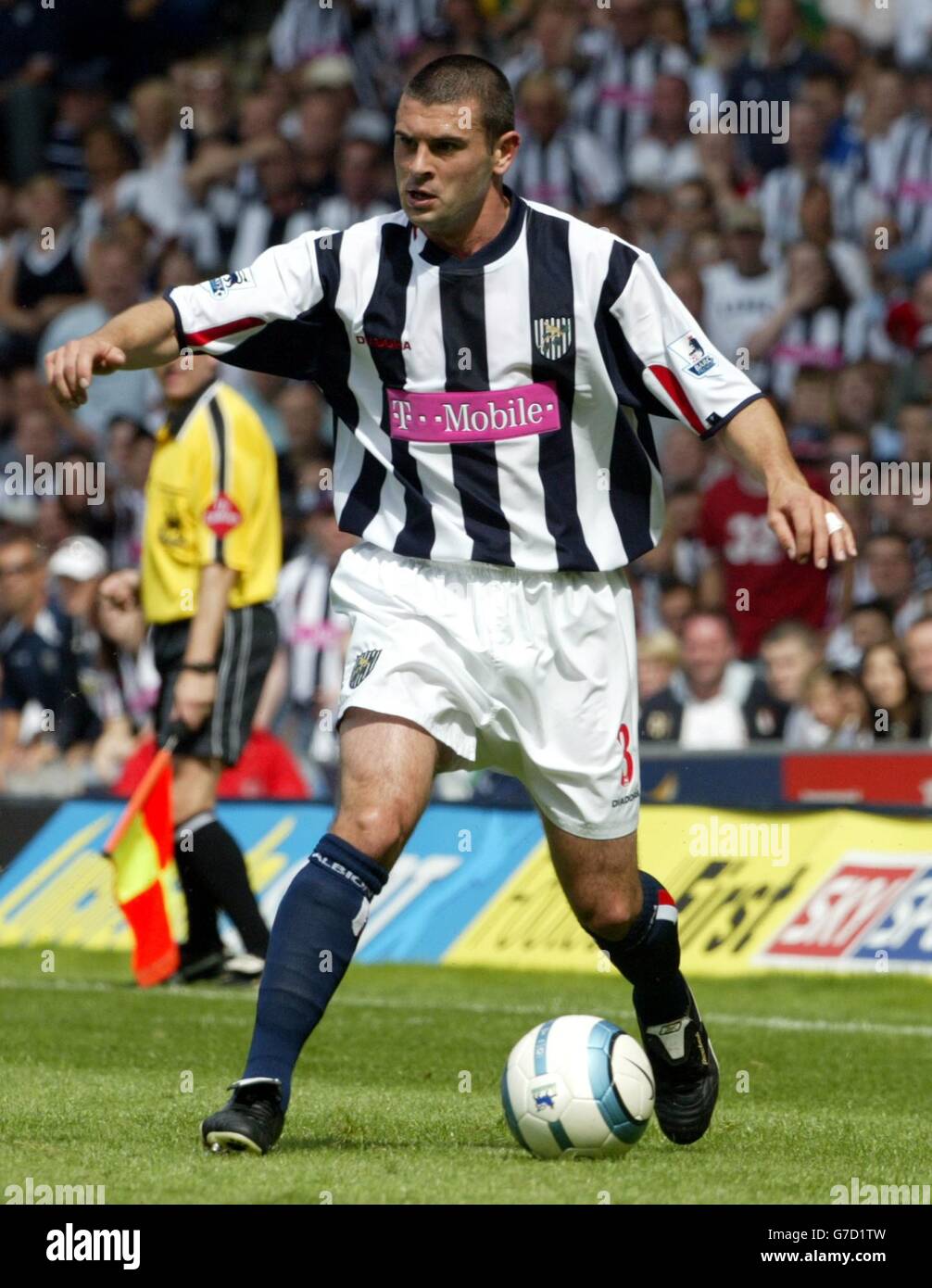 Full length stock football wba hi-res stock photography and images - Alamy