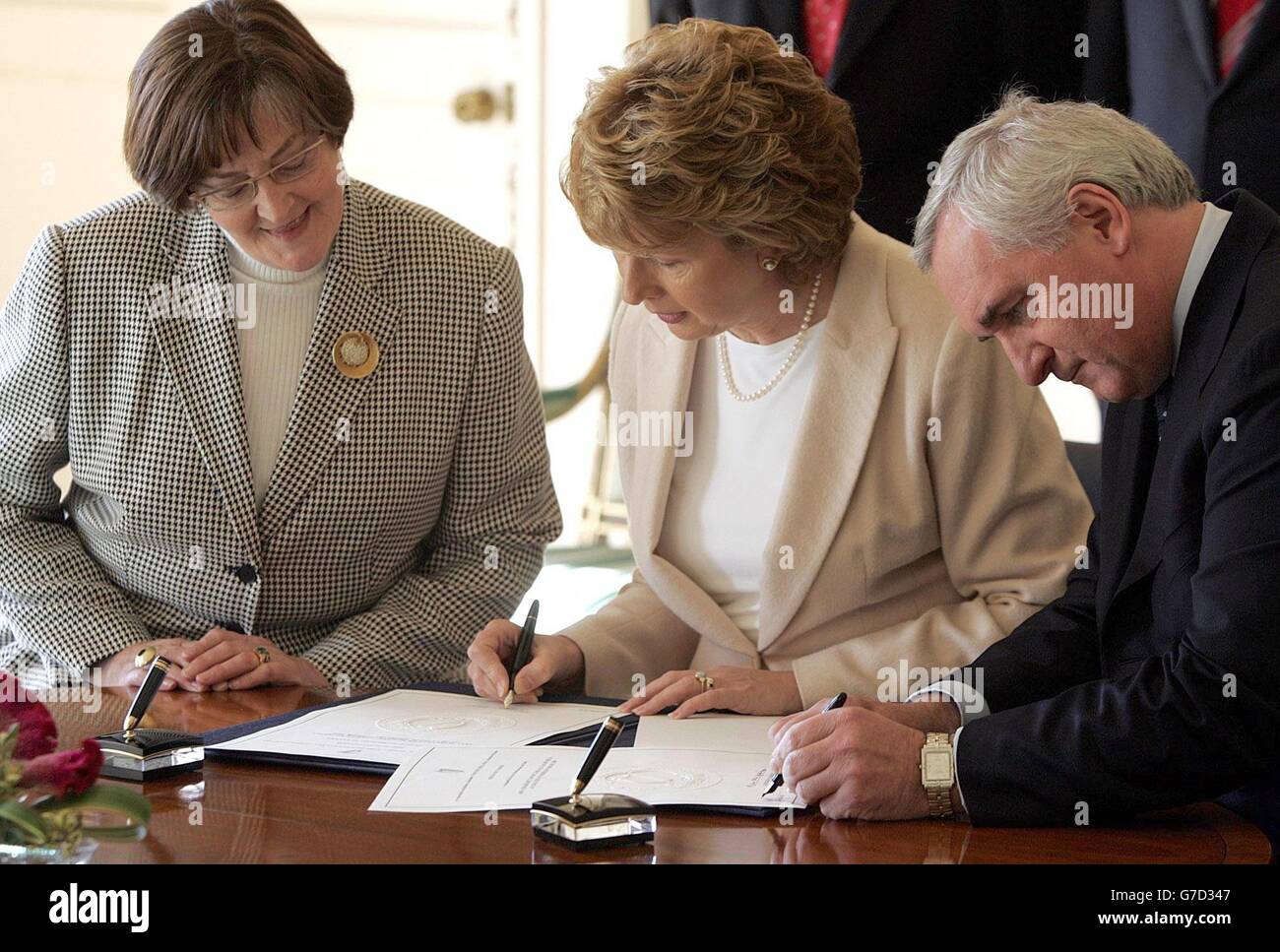 Irish high court judge hi-res stock photography and images - Alamy