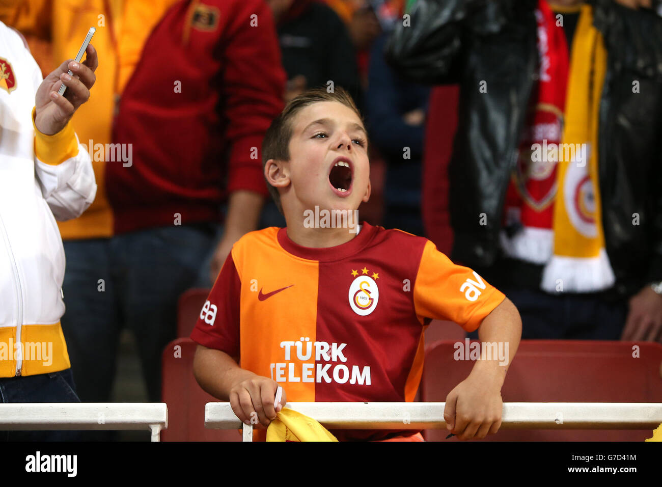 Galatasaray fans in the stands hi-res stock photography and images - Alamy